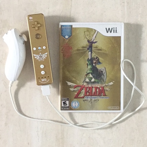 Nintendo | Other | The Legend Of Zelda Skyward Sword Wii Game Gold ...